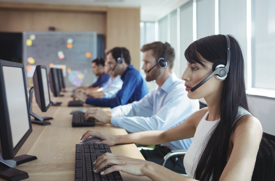 How to Improve Call Center Customer Service: 5 Tips